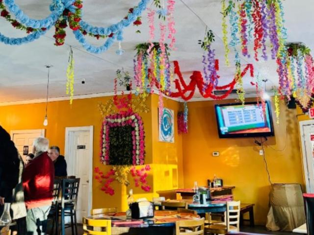 Fork & Dagger: Saffron’s bold Indian flavors outshine rough dining room ...