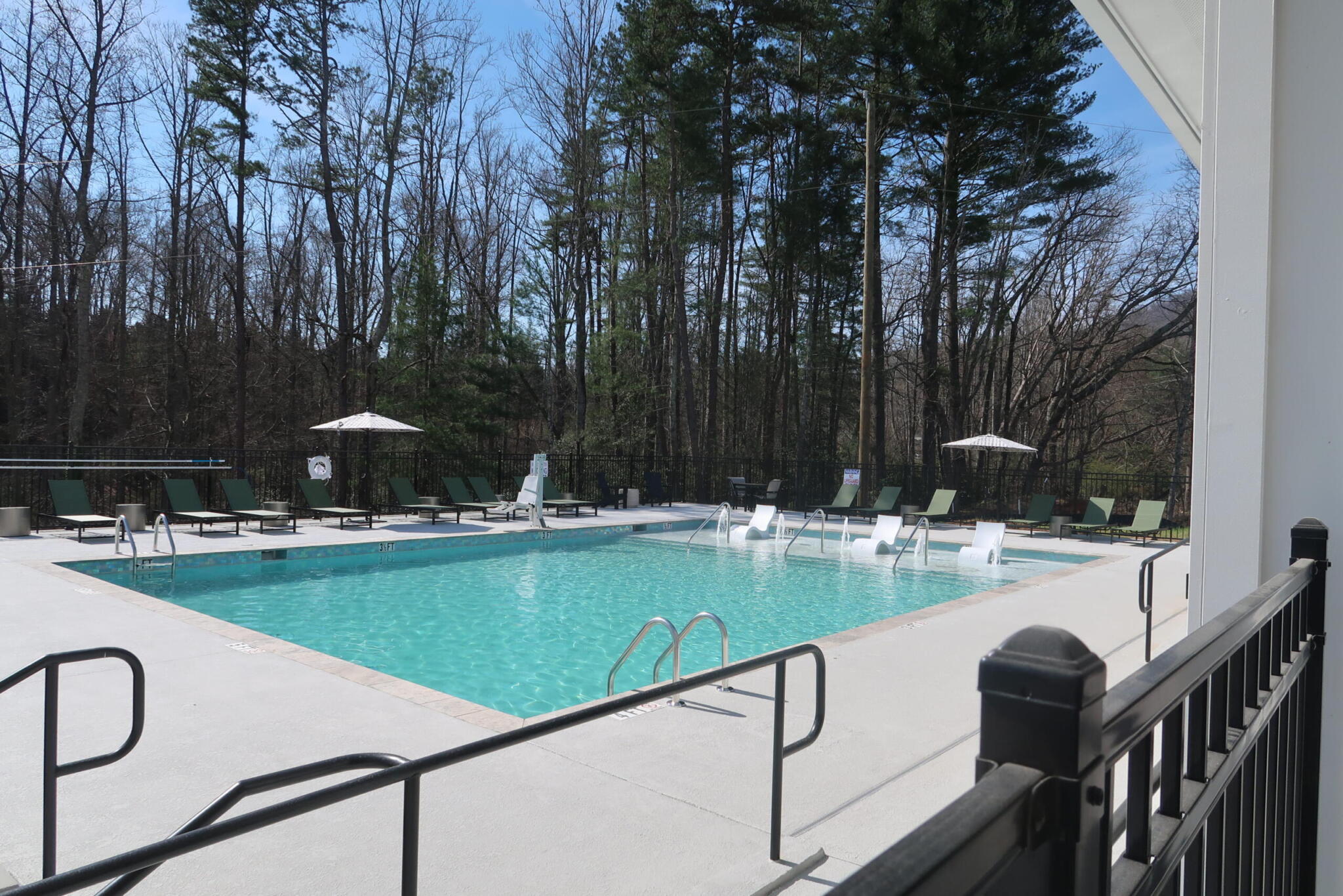 New Arden apartment complex opens with ribbon-cutting ceremony ...